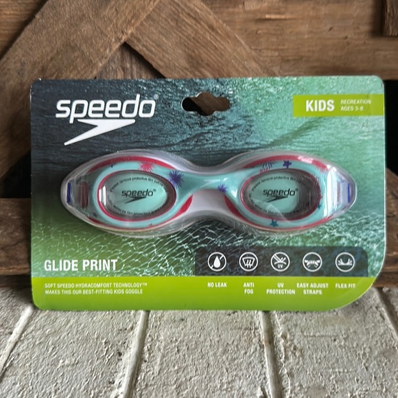 Speedo | Accessories | Nwt Speedo Kids Glide Print Googles Ages 38 ...